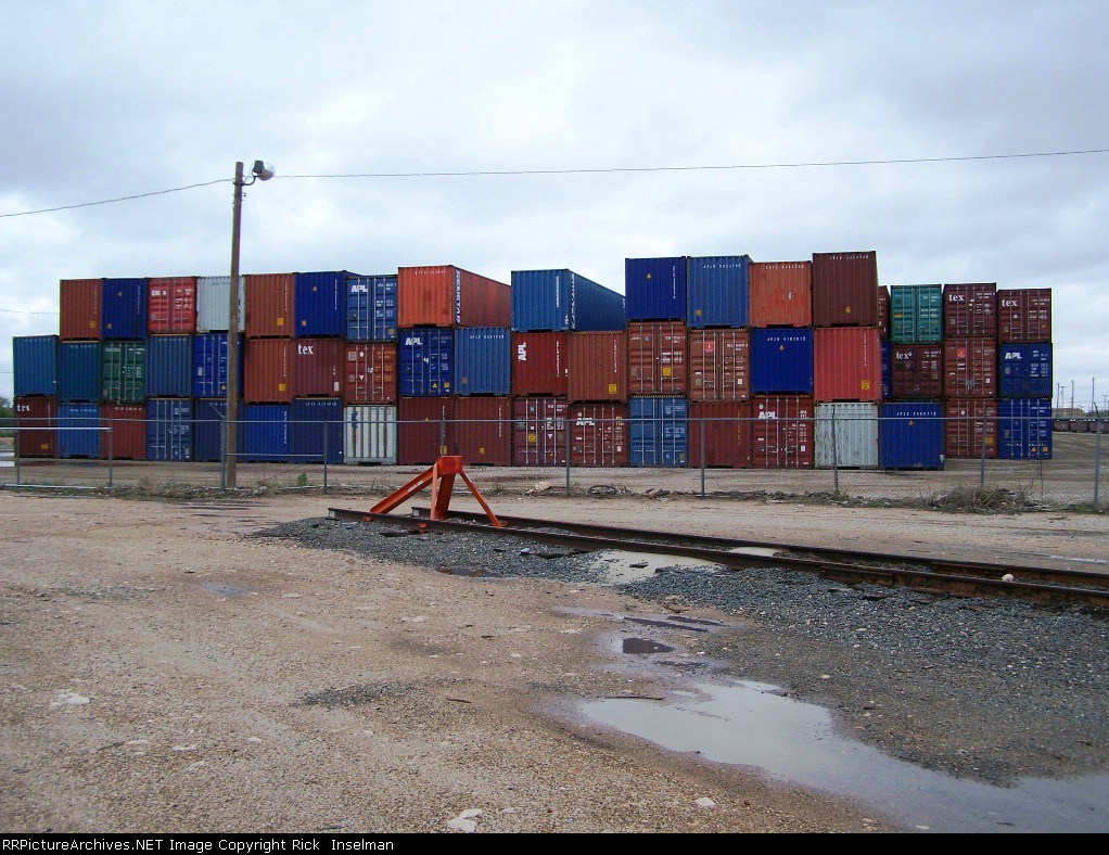 Container Stacks in Lubbuck